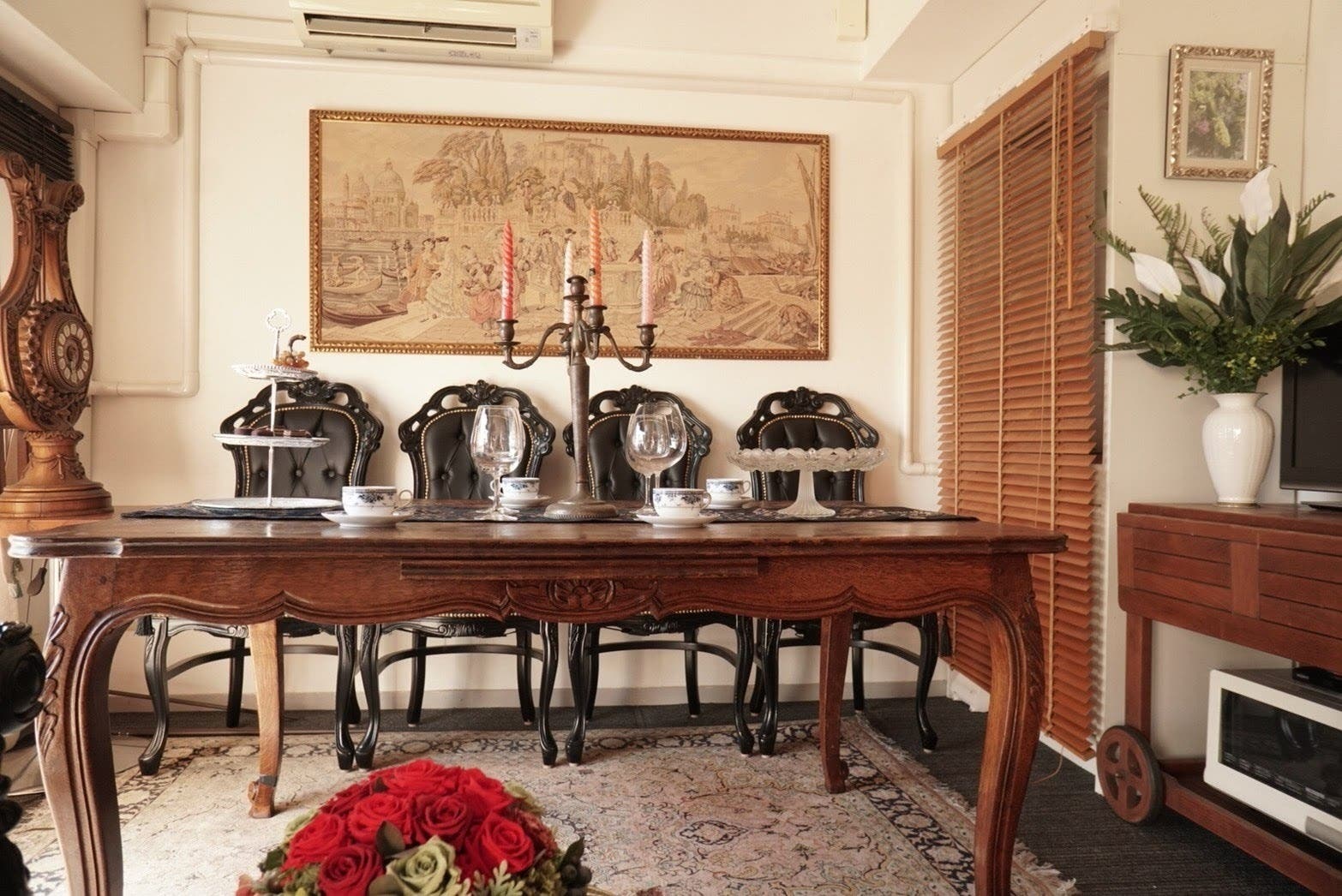 新宿区　四谷　各種撮影、コスプレ撮影、　本物アンティーク家具使用　お1人様から10名様までの写真5