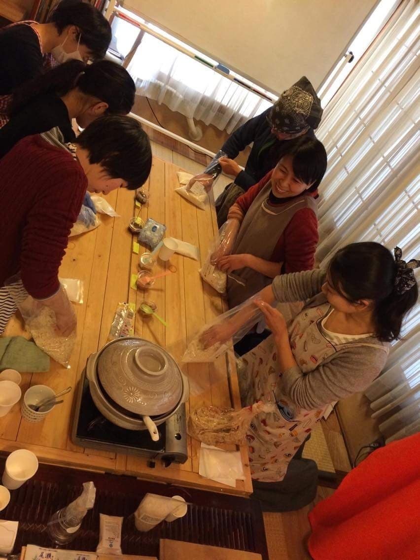 15畳・西荻窪　レンタルスペース　三つ枝商店2F　ゆっくりどう　／　西荻窪　レンタルスペース　無垢フローリング（杉）の写真9