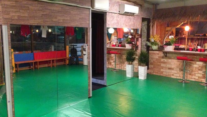 西鉄大橋駅前キックボクシングジム!トレーニング、セミナー、研修、女子会などなど、自由にご利用ください!!の写真3