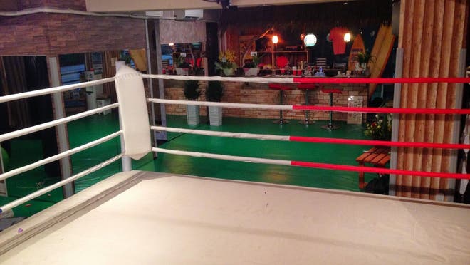 西鉄大橋駅前キックボクシングジム!トレーニング、セミナー、研修、女子会などなど、自由にご利用ください!!の写真2