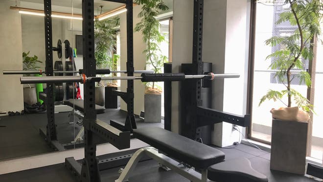 【原宿駅・千駄ヶ谷駅から徒歩7分】レンタルジム THE PERSON | 完全プライベート空間でパーソナルトレーニングに最適!の写真7