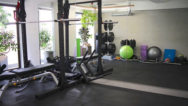 【原宿駅・千駄ヶ谷駅から徒歩7分】レンタルジム THE PERSON | 完全プライベート空間でパーソナルトレーニングに最適!の写真3