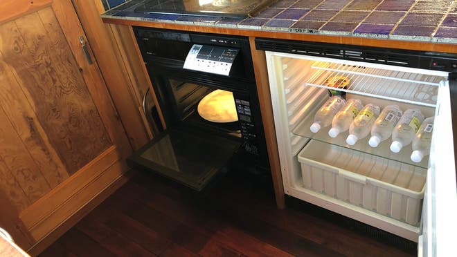 近江舞子、大阪、京都からアクセス抜群!琵琶湖まで徒歩5分、比良山が一望できる森のコテージまるまる貸切の写真3