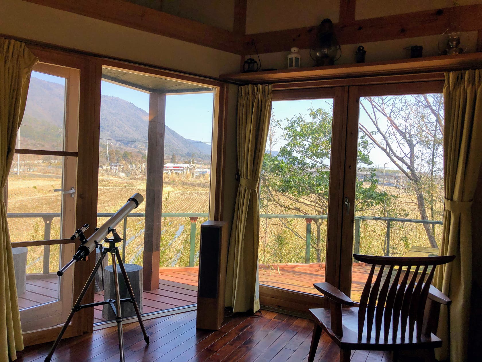 近江舞子、大阪、京都からアクセス抜群！琵琶湖まで徒歩5分、比良山が一望できる森のコテージまるまる貸切の写真9