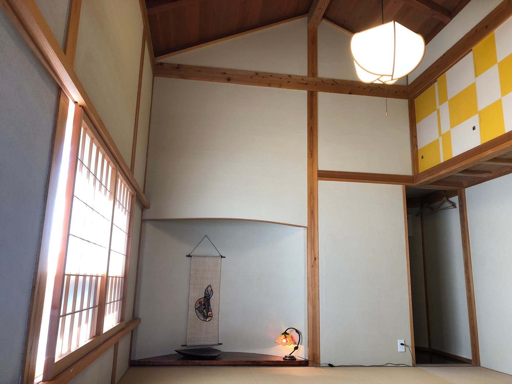 近江舞子、大阪、京都からアクセス抜群！琵琶湖まで徒歩5分、比良山が一望できる森のコテージまるまる貸切の写真15