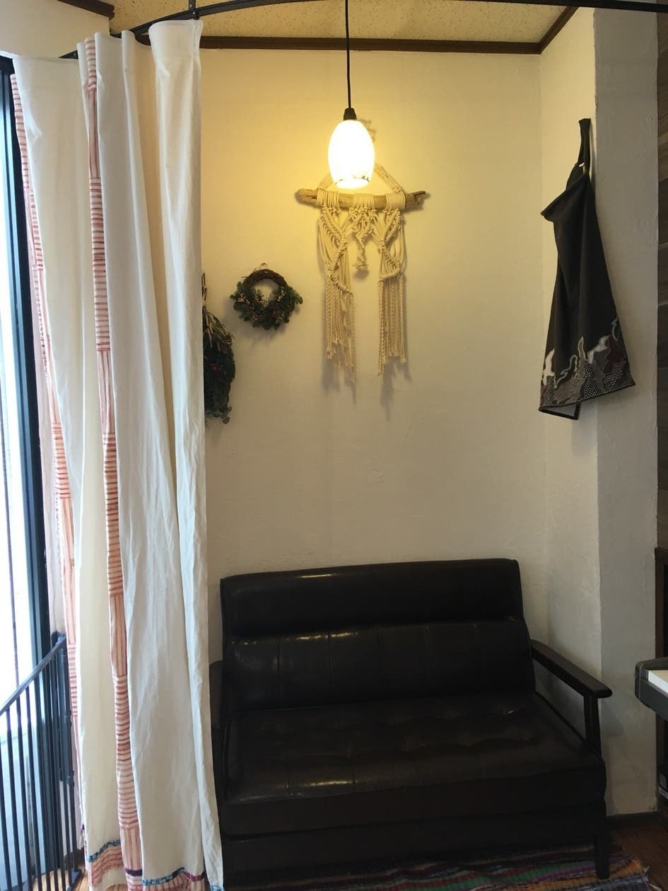 【大阪・玉造 上本町から徒歩10分】お洒落なカフェスペース。格安でママ会やイベント開催が可能！子連れにやさしい作りになってます！の写真9