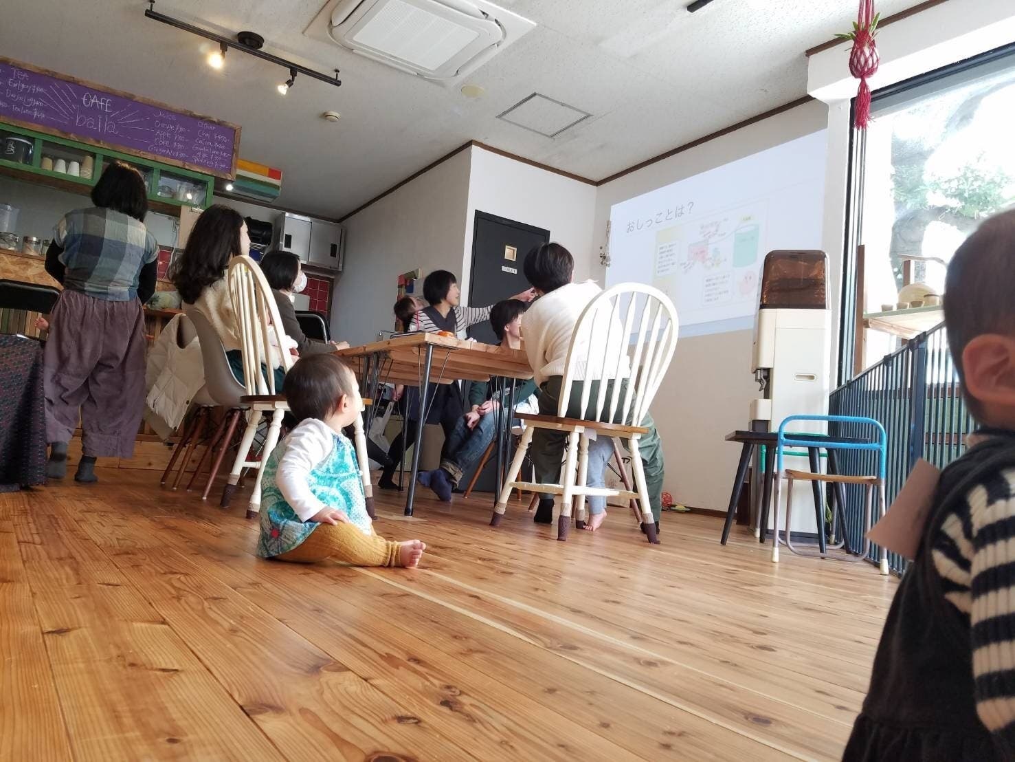 【大阪・玉造 上本町から徒歩10分】お洒落なカフェスペース。格安でママ会やイベント開催が可能！子連れにやさしい作りになってます！の写真14