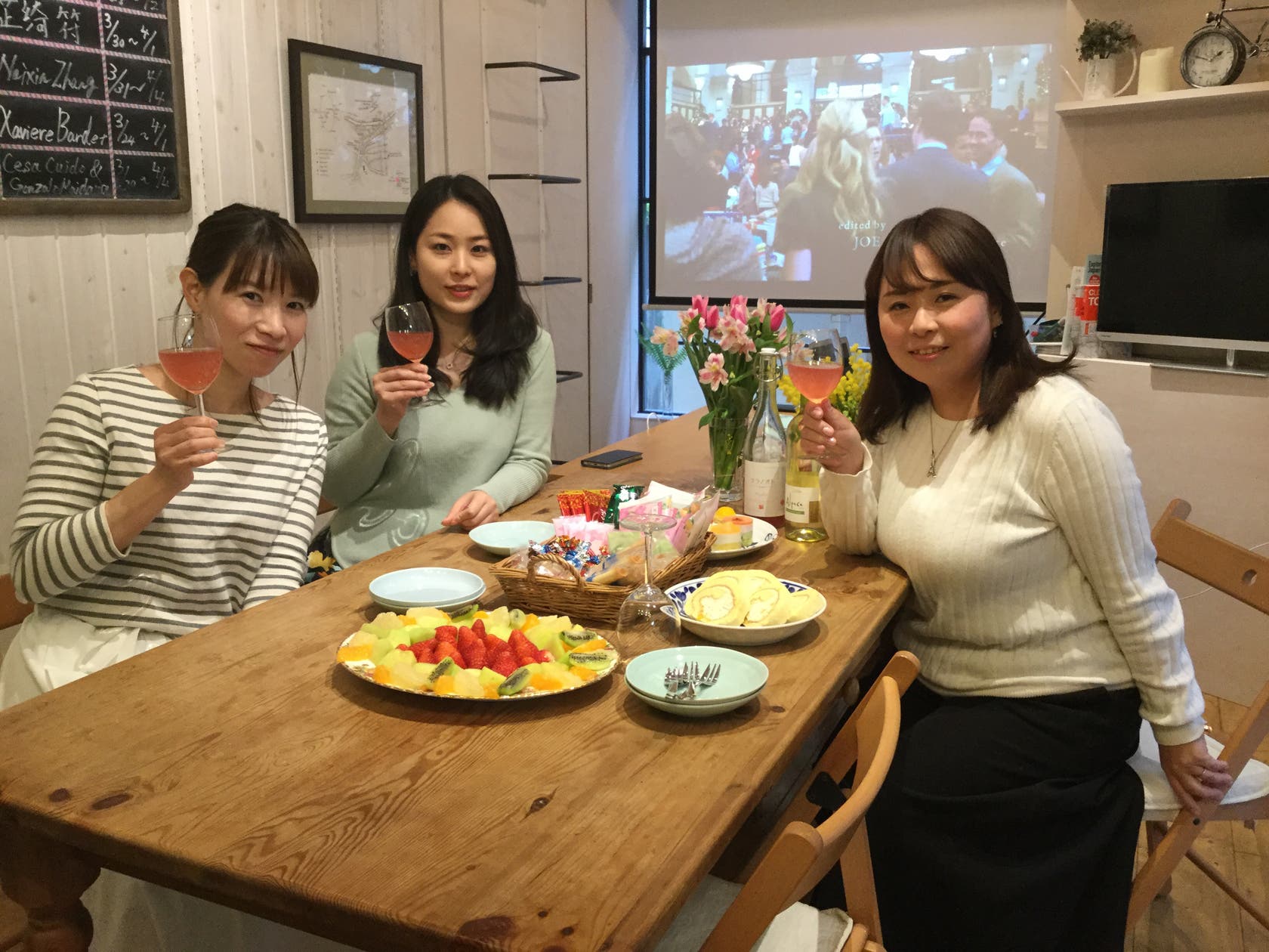 市ヶ谷  四ツ谷Tokyo Candlehouse 隠れ家ゲストハウス リビングルームの写真8