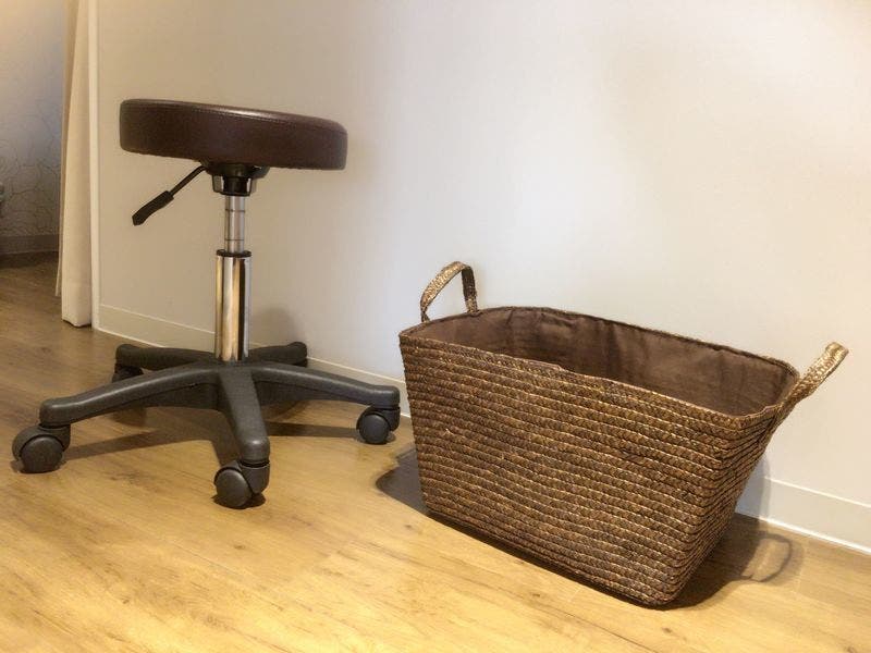 受付が常駐しているので安心してご利用いただけるエステルームです。の写真3