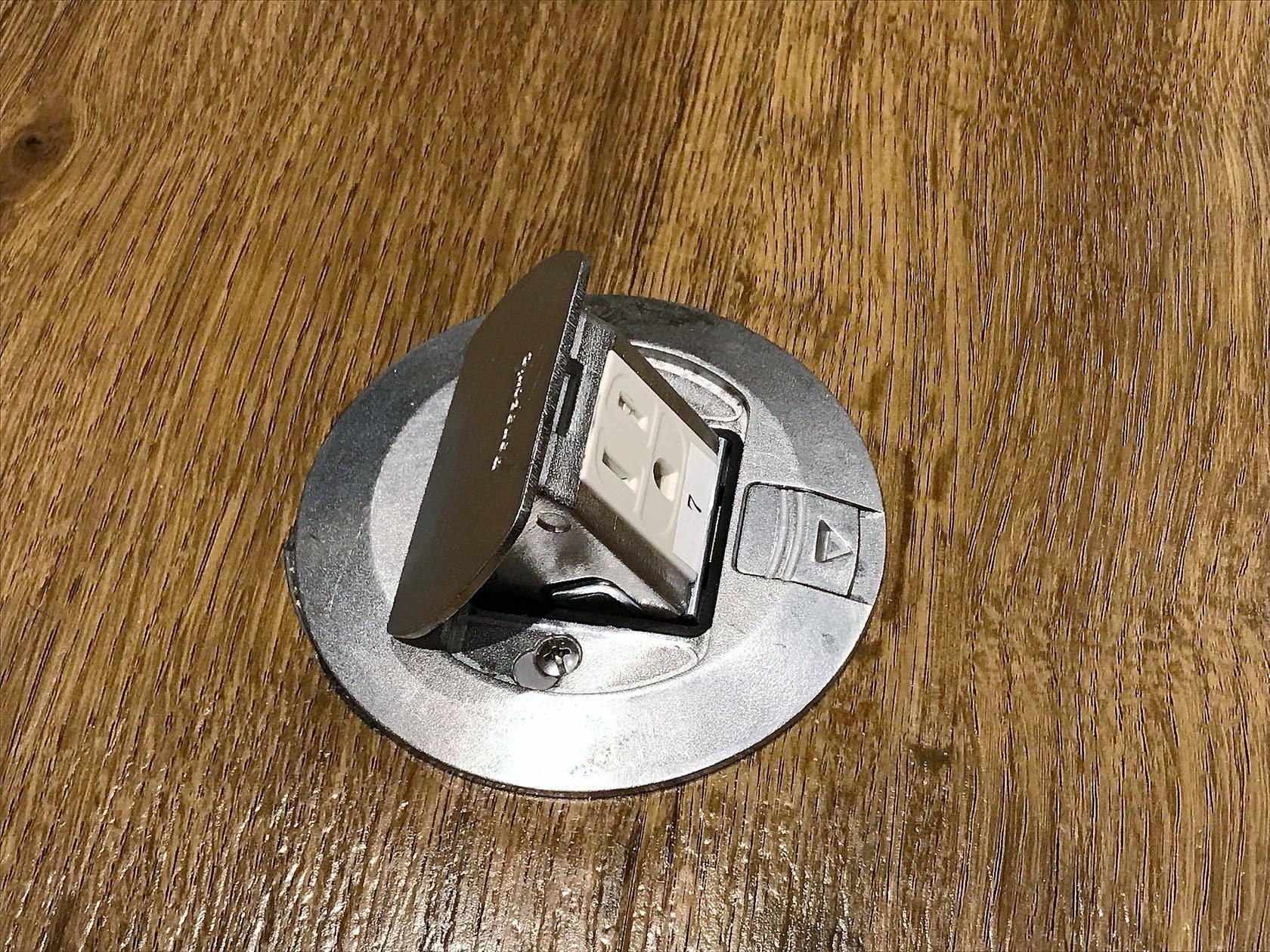 受付が常駐しているので安心してご利用いただけるエステルームです。の写真4