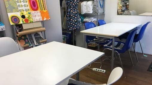 北欧雑貨店とカフェに併設のスペース【ワークショップなどに・ミシン貸出あり】の写真1