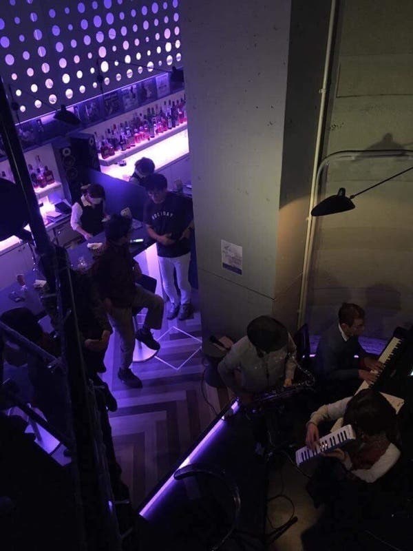 赤坂駅徒歩５分。グランドピアノ、DJ、TVなどの設備充実！オシャレなインテリアのミュージックバー。の写真17