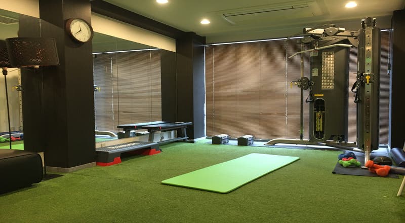 【新富町駅より徒歩2分】パーソナルトレーニング/完全個室/機材完備/PREMIUM LIFE FITNESS東銀座2F