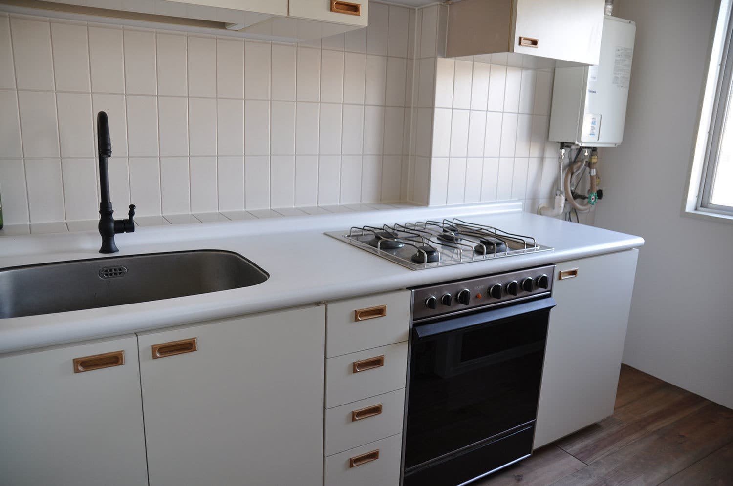 大きな窓と屋上テラスのソファーからのロケーションは最高！！スカイツリーが一望。隅田川に面した隠れ家的なプライベート空間です。の写真13