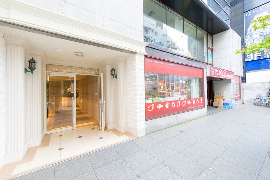 入口に受付が常駐しているので安心してご利用いただけるネイルスペースです。の写真7