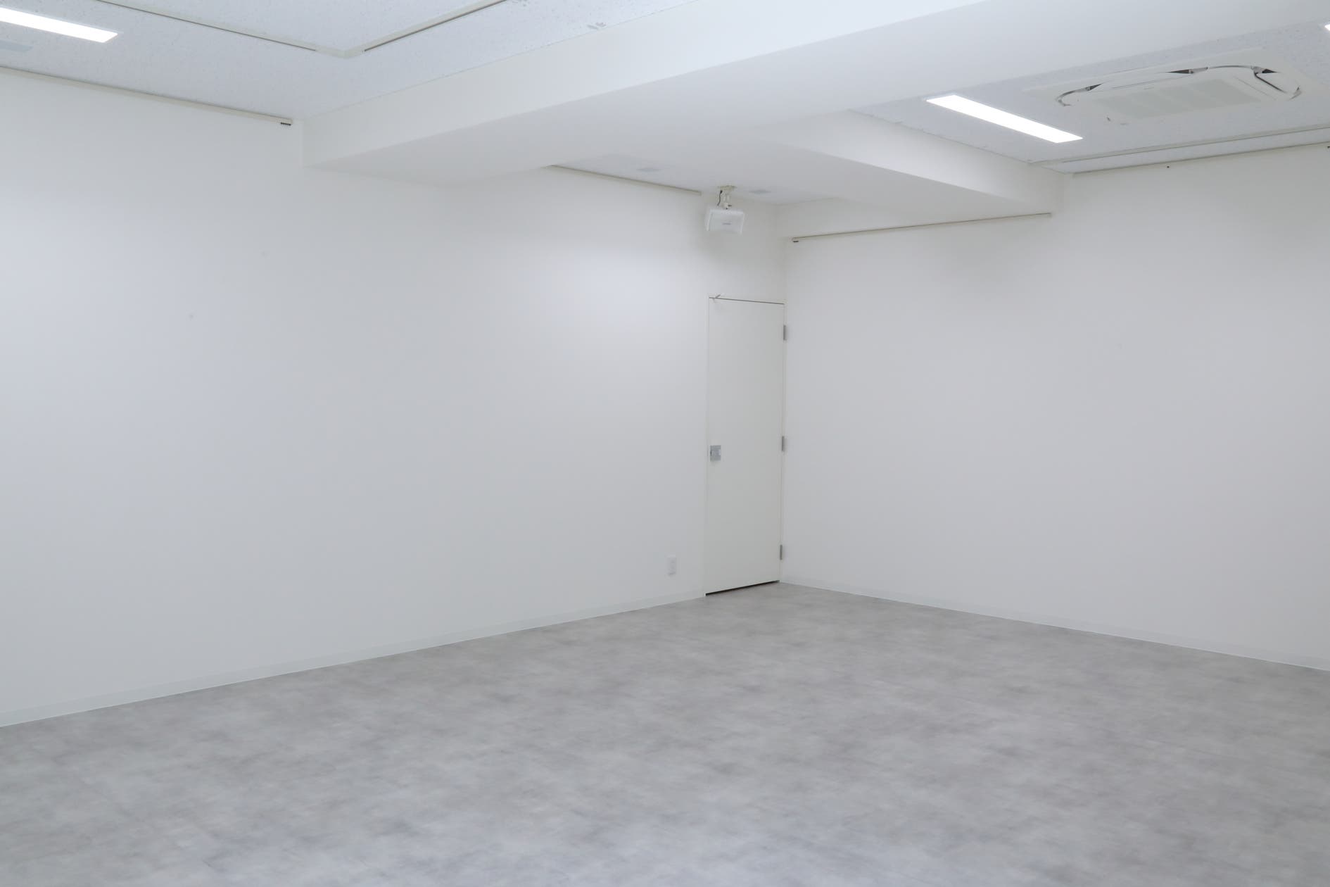 【川口元郷駅徒歩5分】ギャラリー・展示・スチール写真撮影・YouTube撮影等多目的スペースとして気軽に使える！ペットの撮影可。の写真21