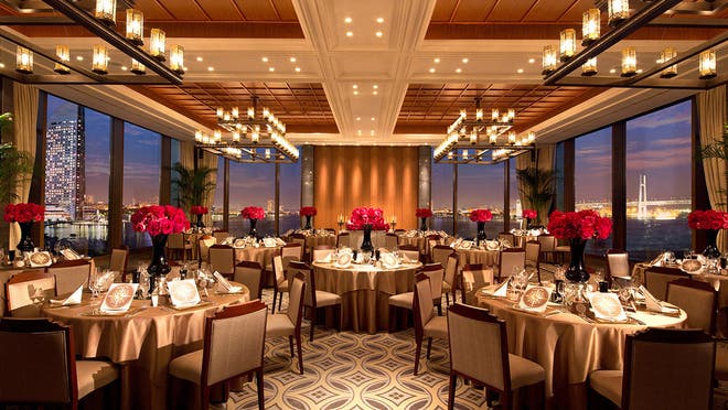 【みなとみらい】ハーバールーム 最上階の西洋と東洋の文化が調和したパーティールームの写真2