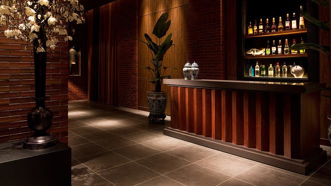 【みなとみらい】マグノリアルーム シャンデリアが照らすクラシカルパーティールームの写真4