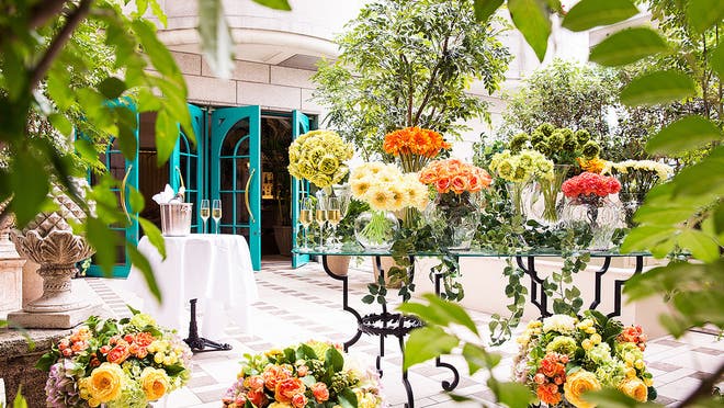 【横浜】 プランタン 中庭を挟んで同じフロアに2つある宴会場の写真2