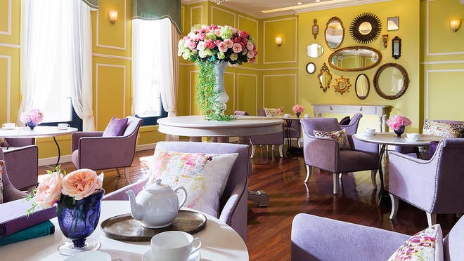 【横浜】 ラウンジの写真1