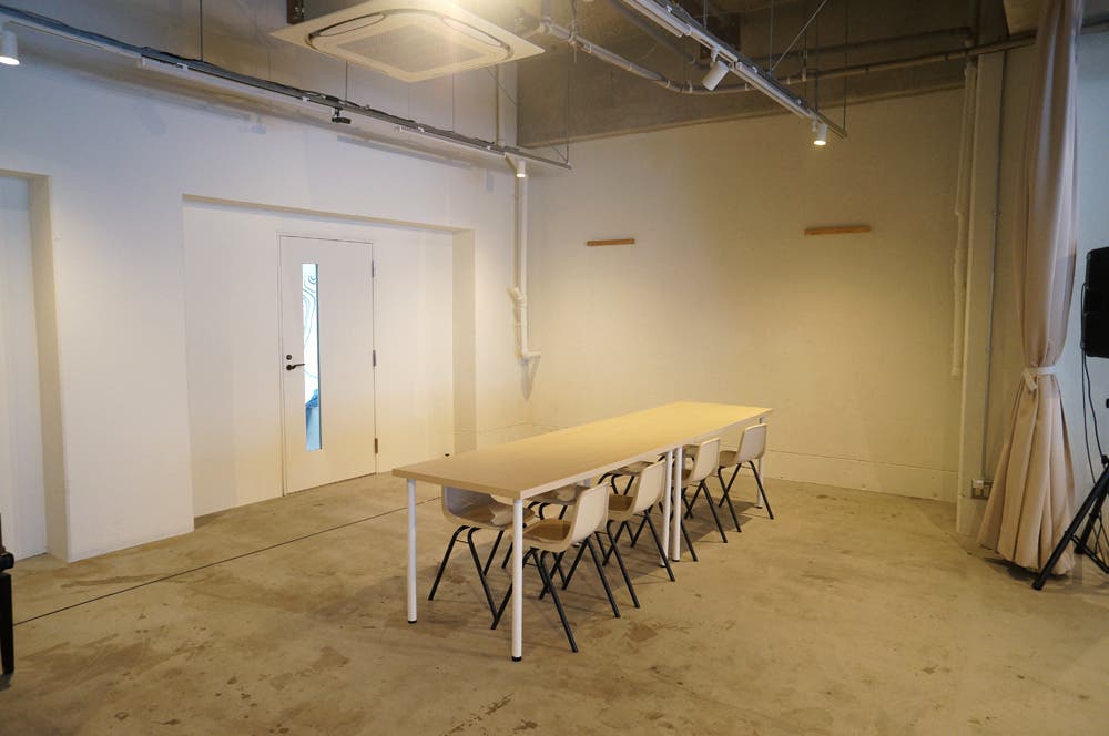 【上野浅草エリア、入谷駅1分】風通し抜群！天井高の白いオシャレ空間！イベント、会議、撮影、舞台、ポップアップショップに　の写真5