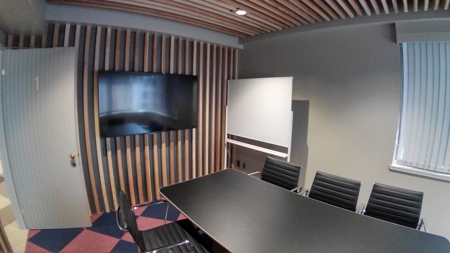 ①[GOODWORK]代々木八幡駅から徒歩４分。Wi-Fi、大型モニター無料！！の写真2