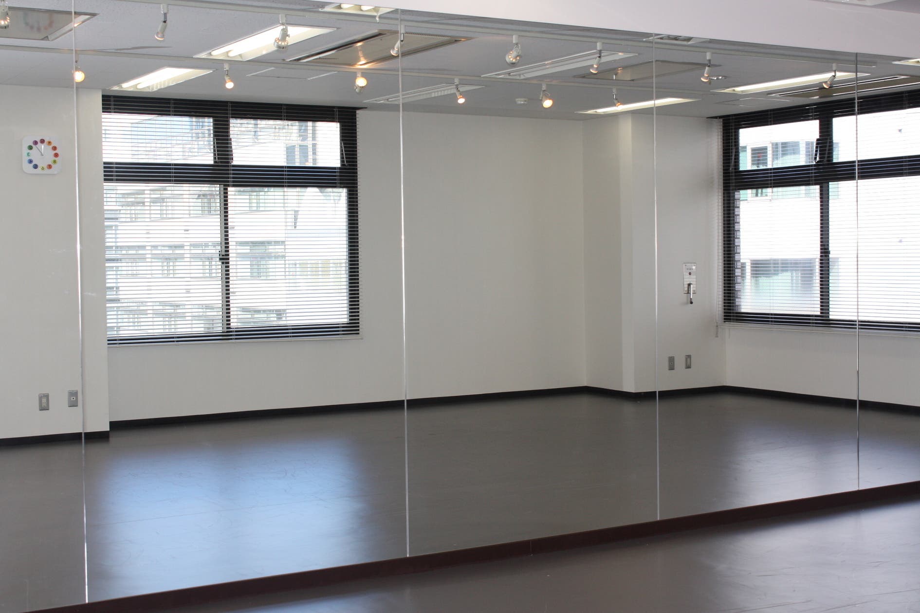 新横浜徒歩6分! ダンス、バレエ、ヨガ、撮影にも使える多目的スタジオ!の写真8