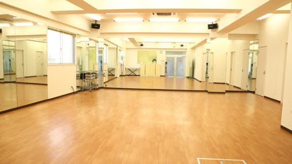 【江東区 亀戸】亀戸水神駅 徒歩10秒!広々70m2 ダンス ヨガ 写真撮影 ワークショップなど最適! の写真1