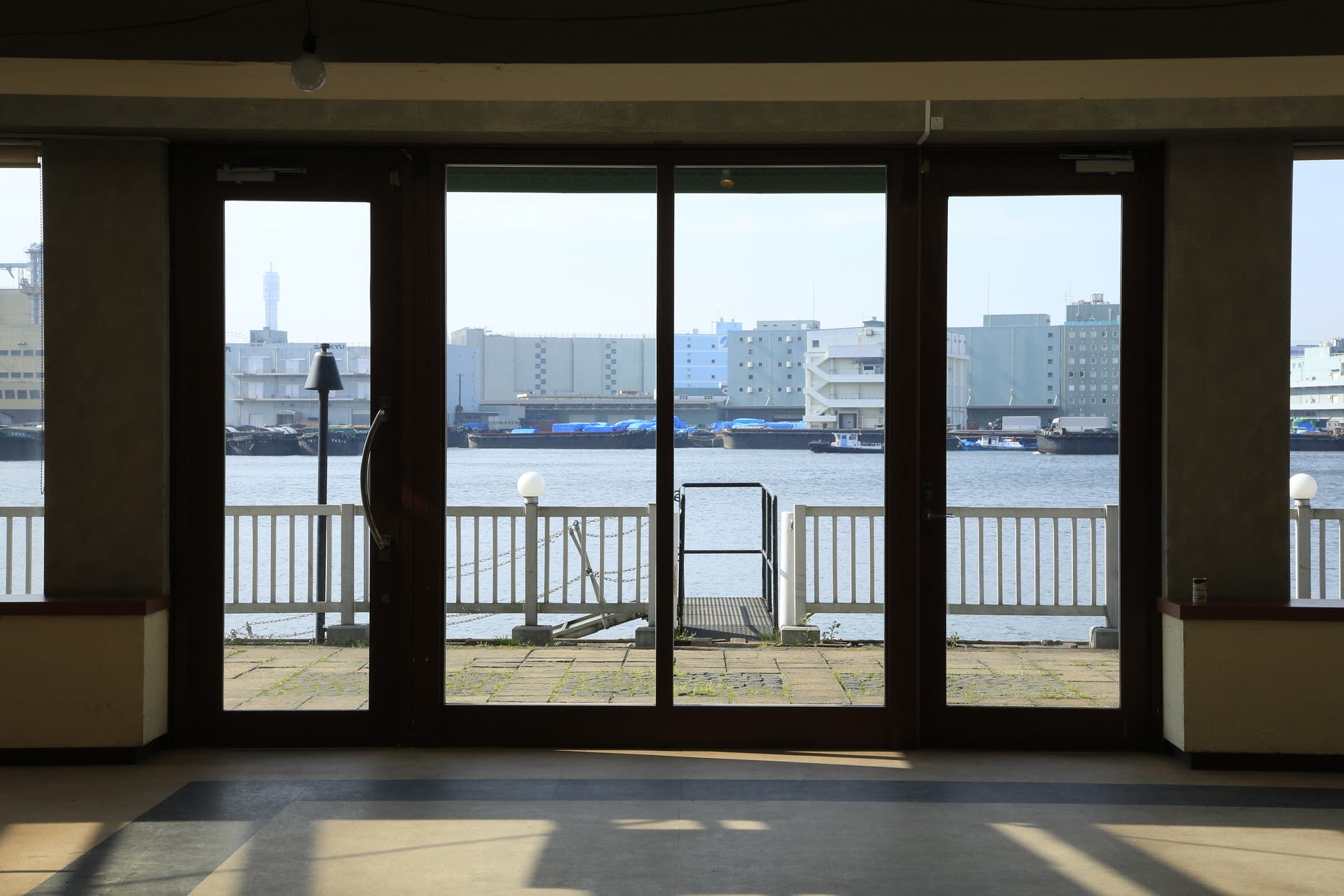 海に面した多目的イベントスペースの写真7