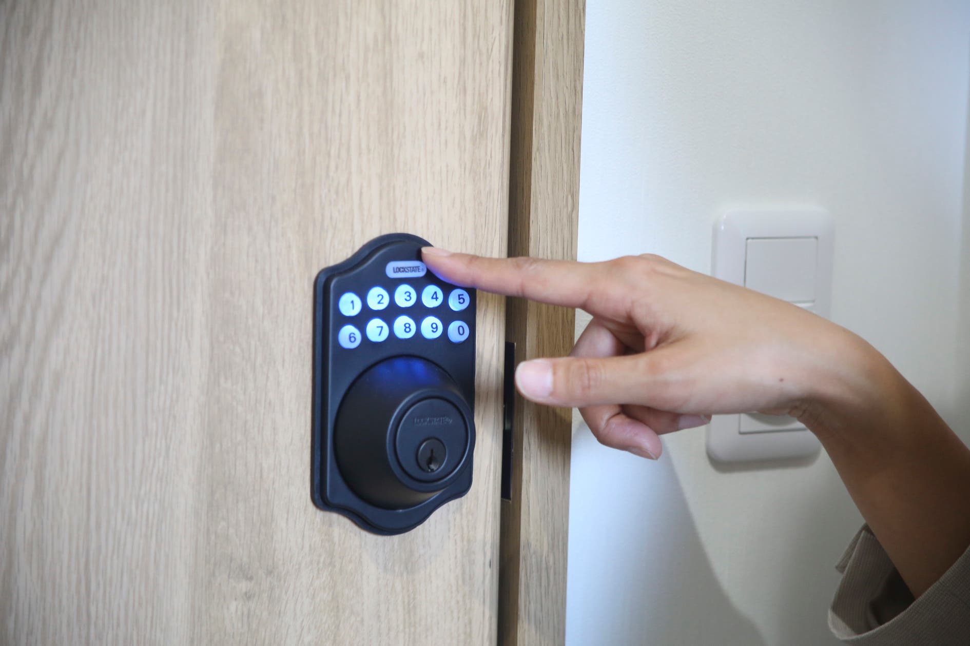 【天神駅徒歩2分】定員10名+予備椅子2名！プロジェクター含む備品・高速Wi-Fi無料！802会議室の写真18