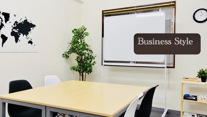 〈エキチカ会議室ナチュラル〉名古屋駅徒歩2分/明るく快適な空間/プロジェクター無料/14名収容の写真5