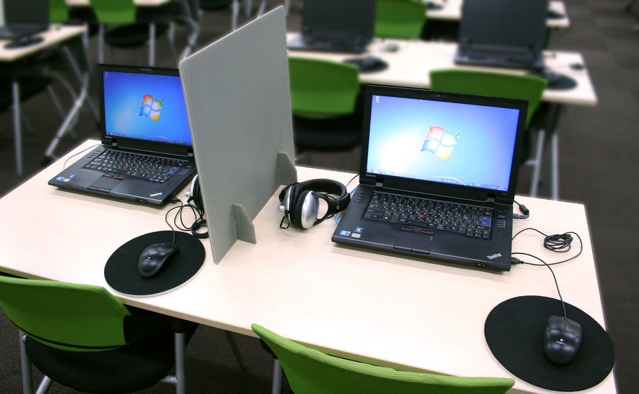 【Bルーム】最大30名までご利用可能。広いお部屋でゆったりとご利用頂けます。の写真3