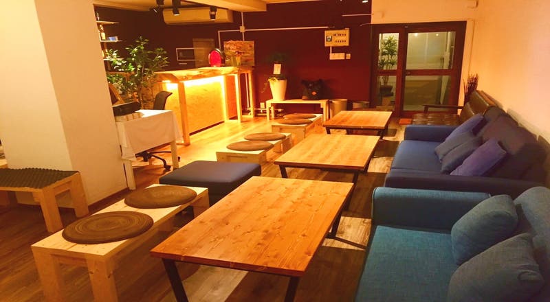 カフェバー　貸切可~25名【博多駅10分キャナル3分】イベント/パーティー/会議/写真/Projector/1Fコンビ二
