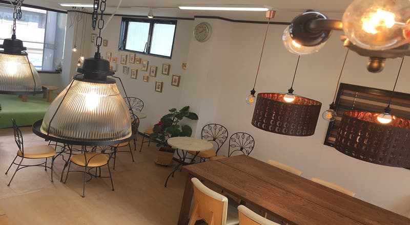駅近！商店街にあるキッチン付きスペース、パーティ・料理教室・茶話会などに♪