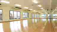 【大阪・中津】レンタルスタジオGymmie《Cスタジオ》★膝にやさしいエアロシステム採用の長方形のスタジオの写真2
