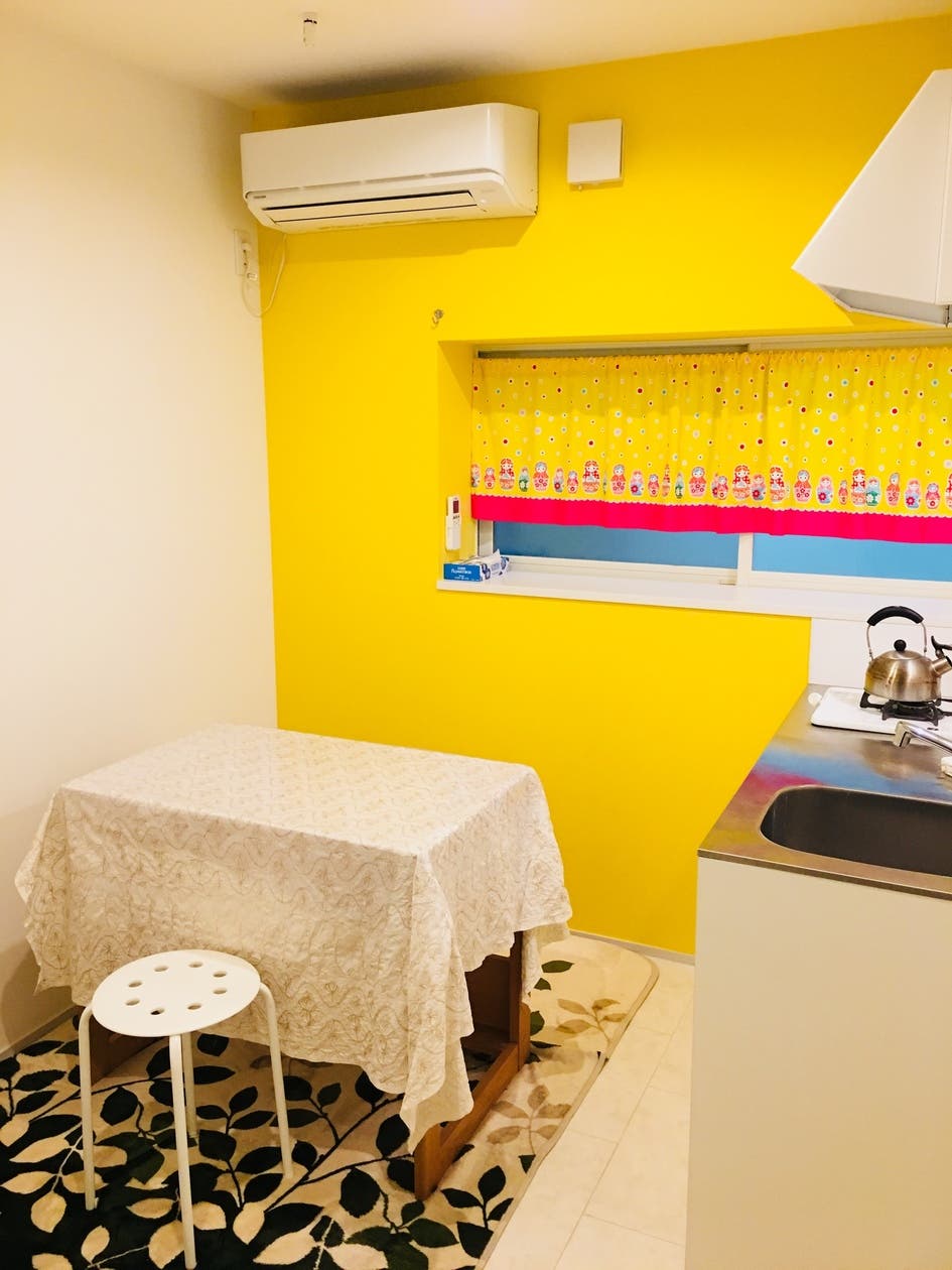 個室テレワークに【黄色】がアクセントの小さなお部屋。受験勉強などに！の写真5