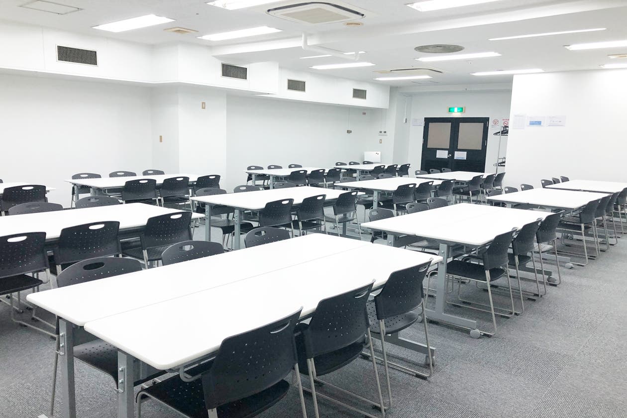 大阪 梅田 東梅田 駅近 徒歩6分 80名収容格安レンタルスペース貸会議室の写真5
