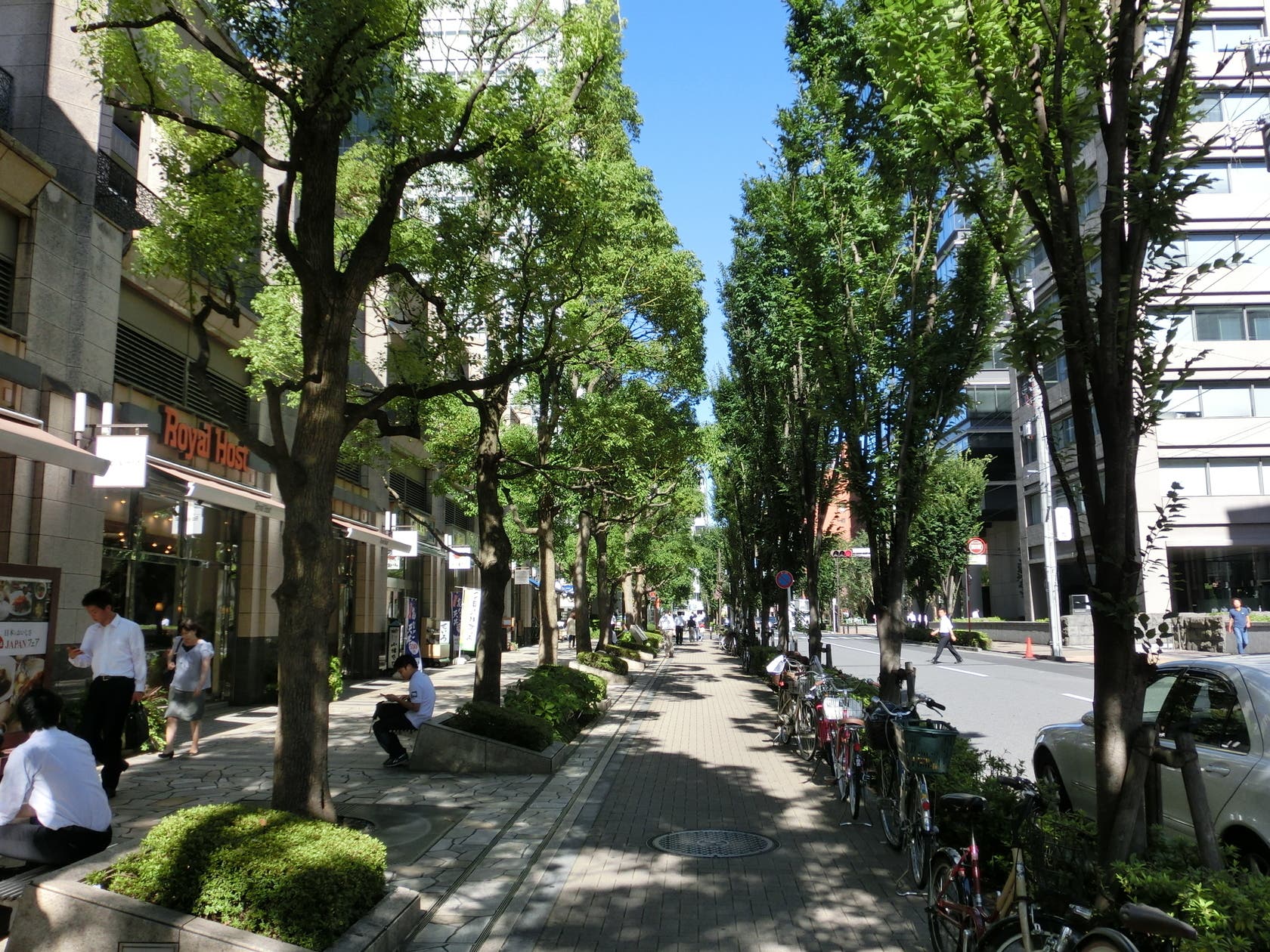 【神田カンファレンス・ルーム】セミナールーム１＋２、365㎡(100-120名)／懇親会やミーティングの写真5