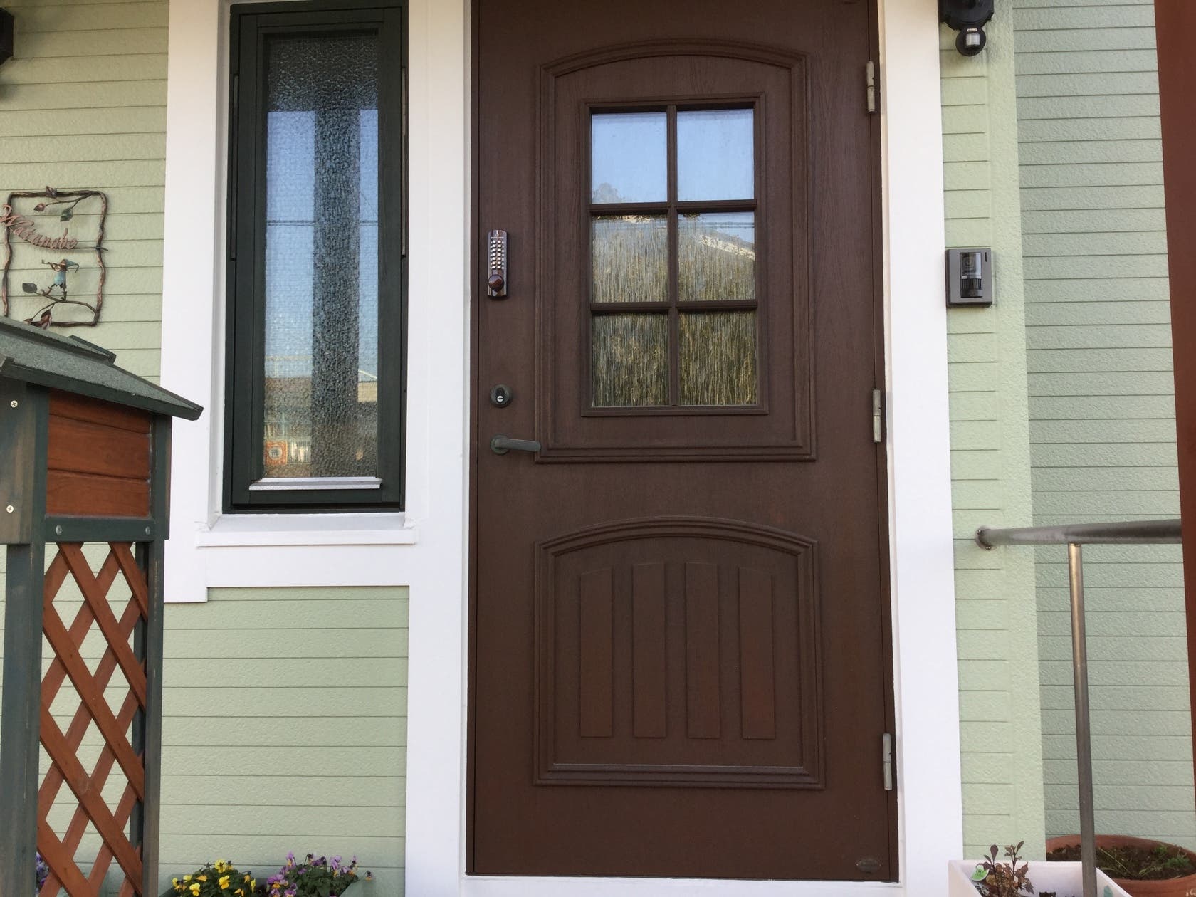 〔新瑞橋駅から徒歩1分〕静かな北欧風一軒家（スウェーデンハウス180m2）の１階リビングの写真11