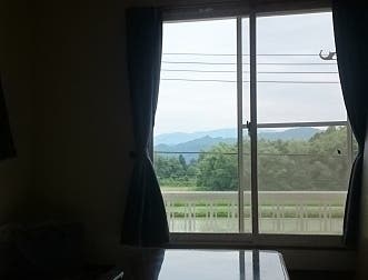 田舎感半端ない！居住空間そのままのくつろぎスペースとしての写真5