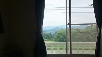 田舎感半端ない!居住空間そのままのくつろぎスペースとしての写真5