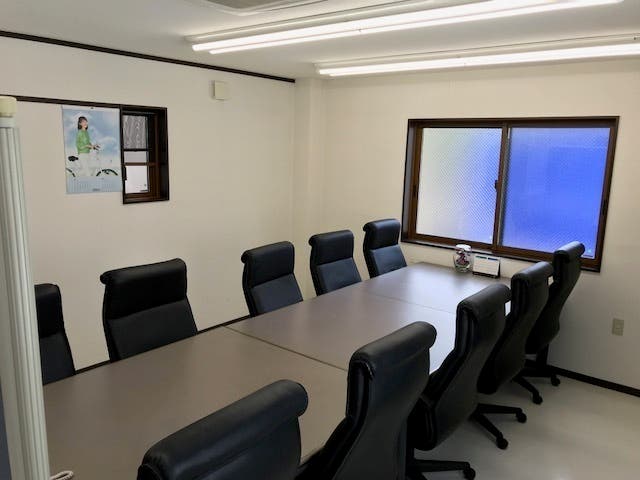 国分町店2F　会議室（収容人数10名）の写真1