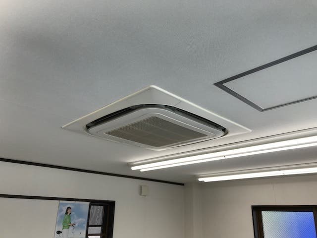 国分町店2F　会議室（収容人数10名）の写真8