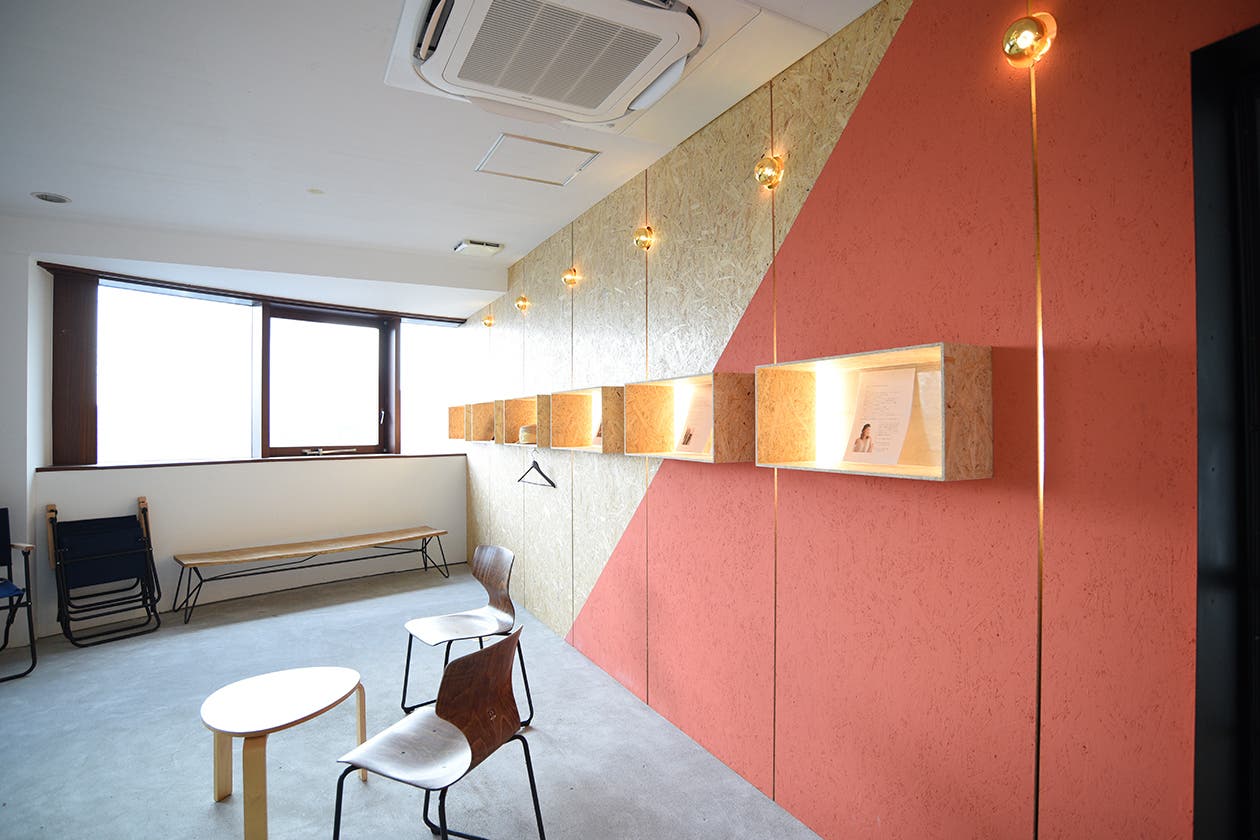 撮影・アパレル展示会・個展などのご利用に。50㎡超のデザイナーズスタジオの写真5