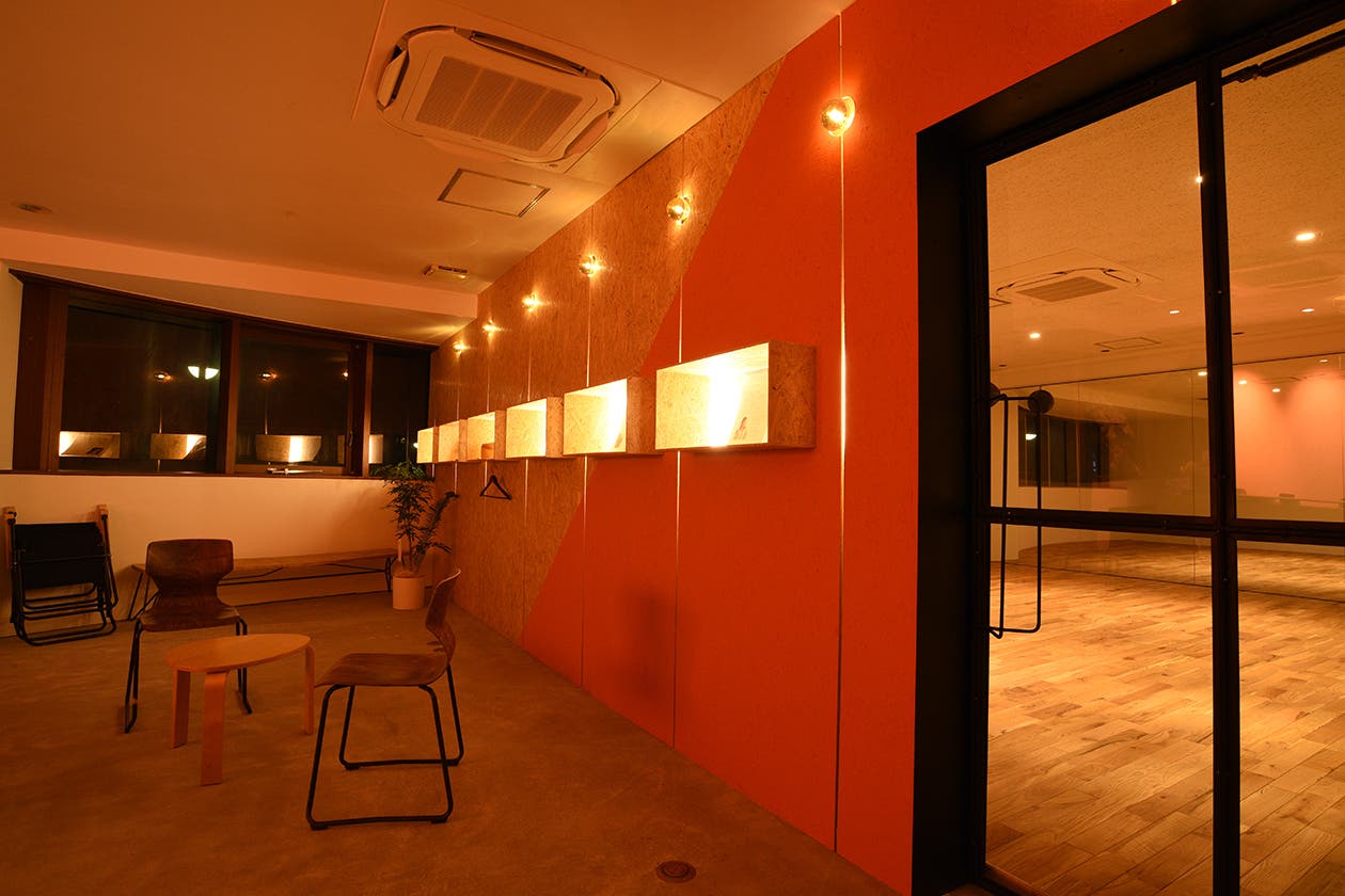 撮影・アパレル展示会・個展などのご利用に。50㎡超のデザイナーズスタジオの写真10