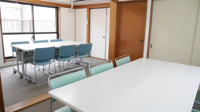 【茅場町】リーズナブル駅チカ貸し会議室。完全個室でセミナーやワークショップを/中会議室(12名)の写真3