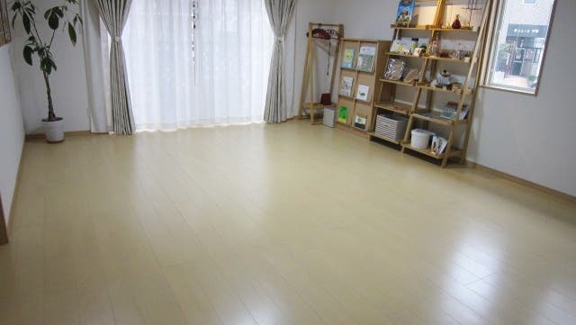 【千早駅徒歩3分】A☆一軒家☆スタッフ常駐で安心♡除菌・消毒徹底⭐️無料⭐️℗1台・WiFi、新型プロジェクタ・80型スクリーンの写真2