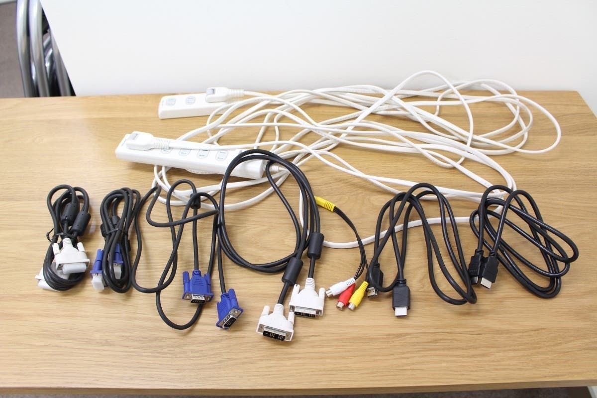 【神田駅 30秒!】いちご会議室　神田西口　43インチ大型モニター＆wifi無料♪の写真9