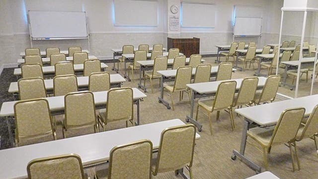 【新横浜駅徒歩3分】新横浜3丁目大ホール(Room1) / 新横浜 会議 パーティーの写真2