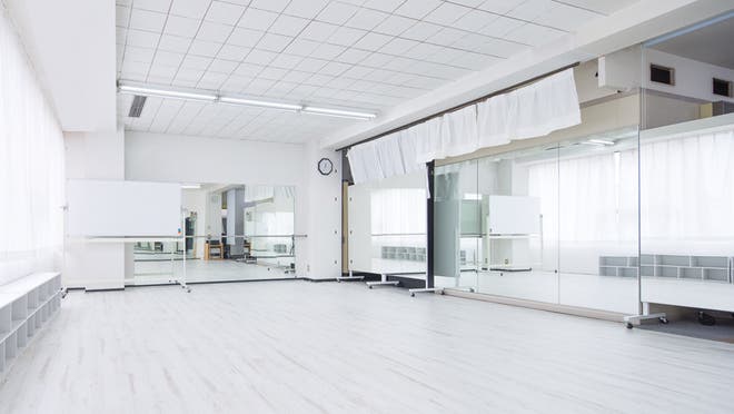 名駅エクササイズスペース/【窓開可能で換気抜群】名古屋駅近スタジオ 毎回清掃|レンタルスペースALBEの写真1